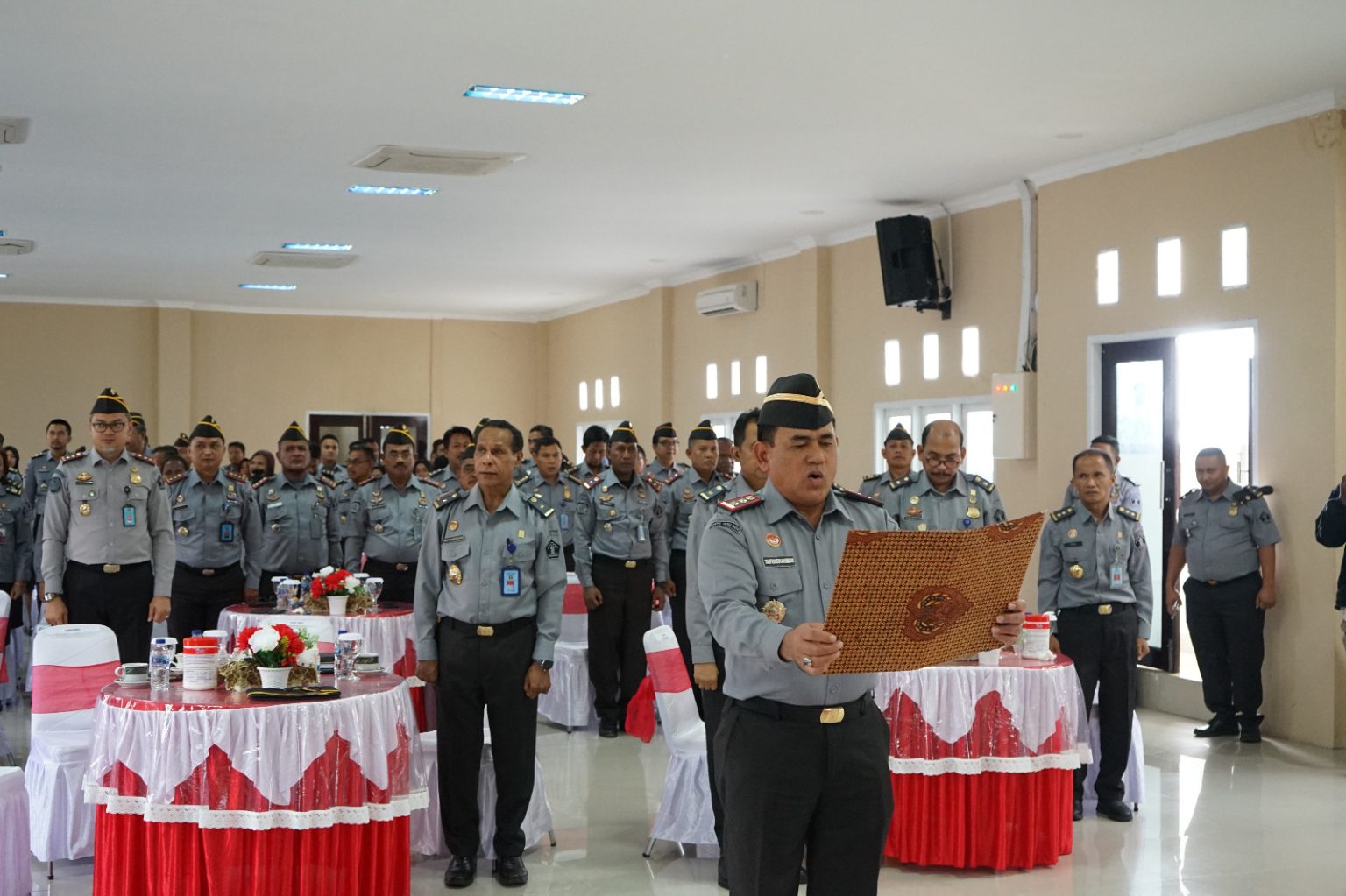 Kanwil Kemenkumham Papua Barat Ikrarkan Netralitas ASN Dalam Pemilu 2024 - Cahaya Papua News